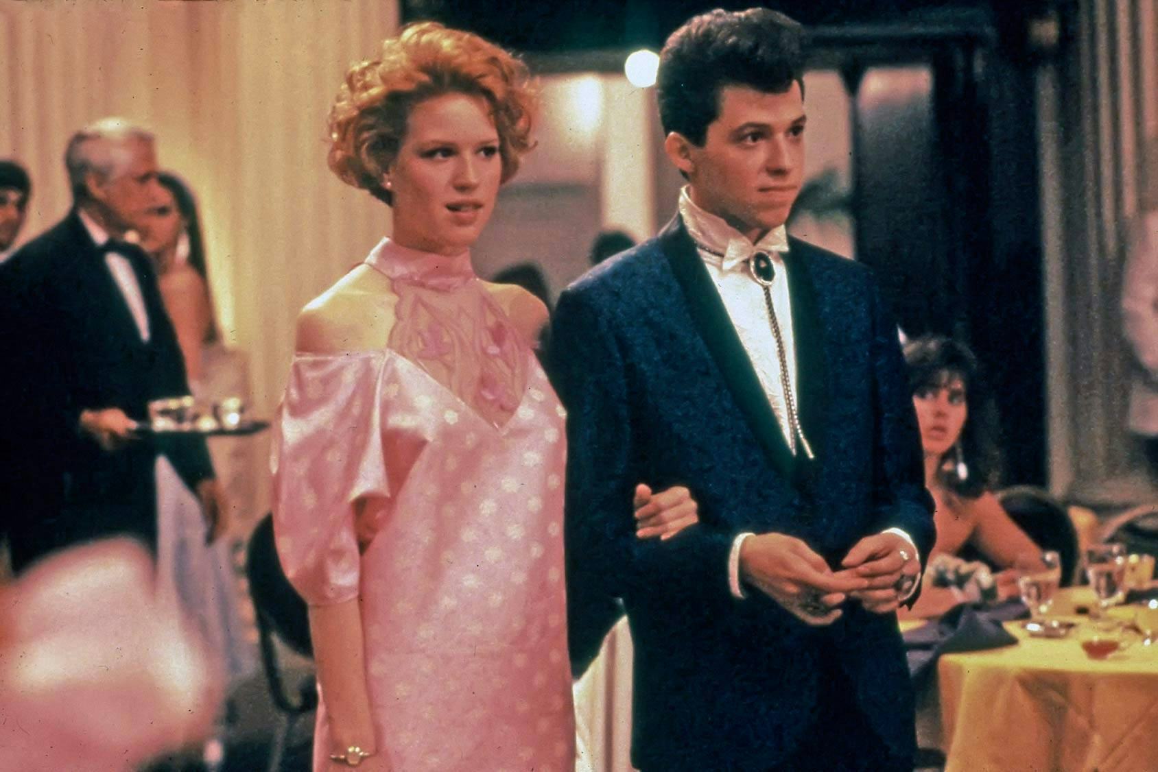 How Molly Ringwald's 'Pretty In Pink' Prom Dress Was Really Made Will ...