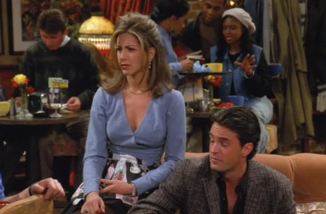 Your Mind Is About To Be Blown: Rachel Wore a Central Perk Uniform on ...
