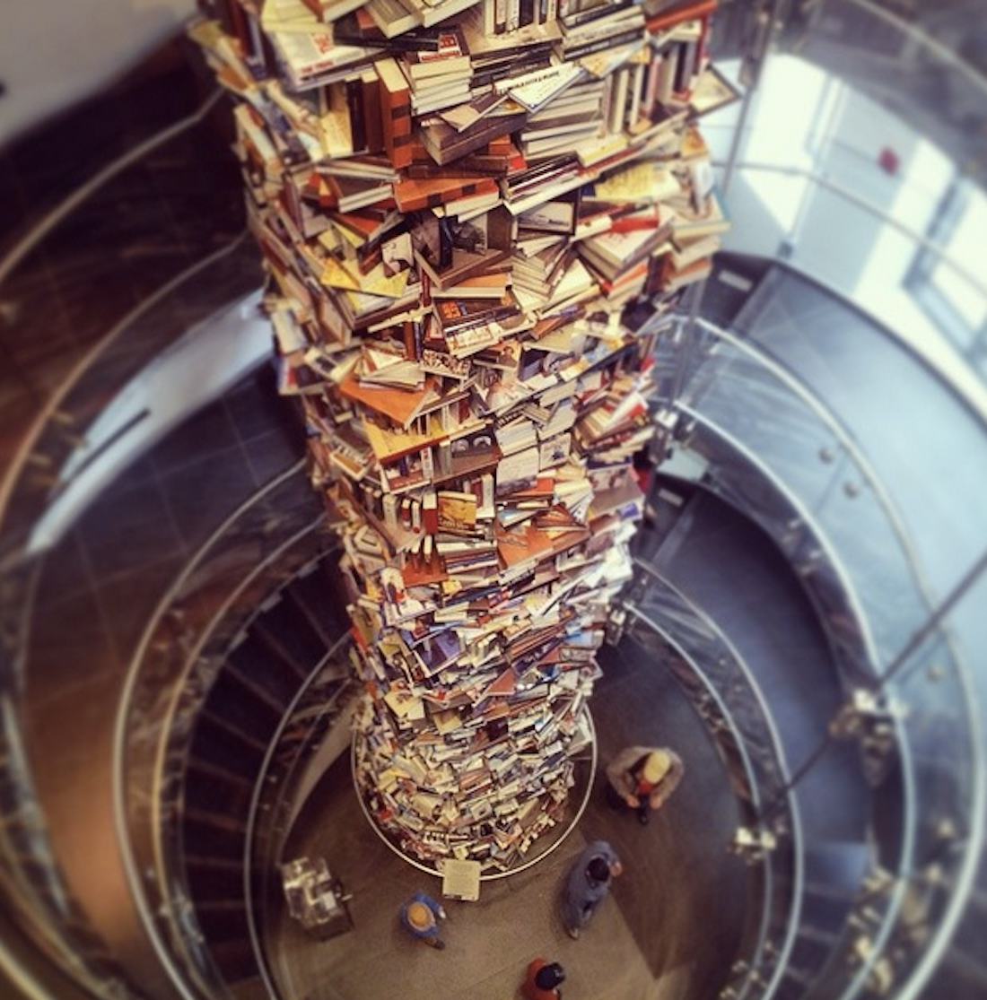 17 Stunning Bookshelves We Need To Have In Our Homes Immediately