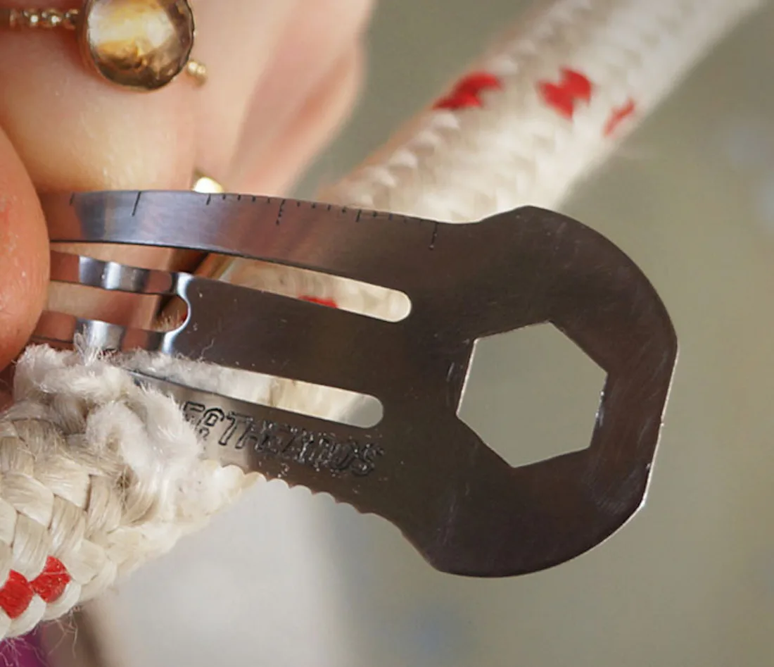 This Leatherdos Hair Clip Multi Tool Would Make Surviving The Hunger ...