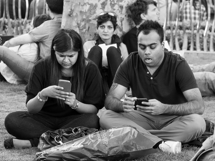 #SadLOL: Photo Series Shows People Staring At Their Phones Instead Of ...