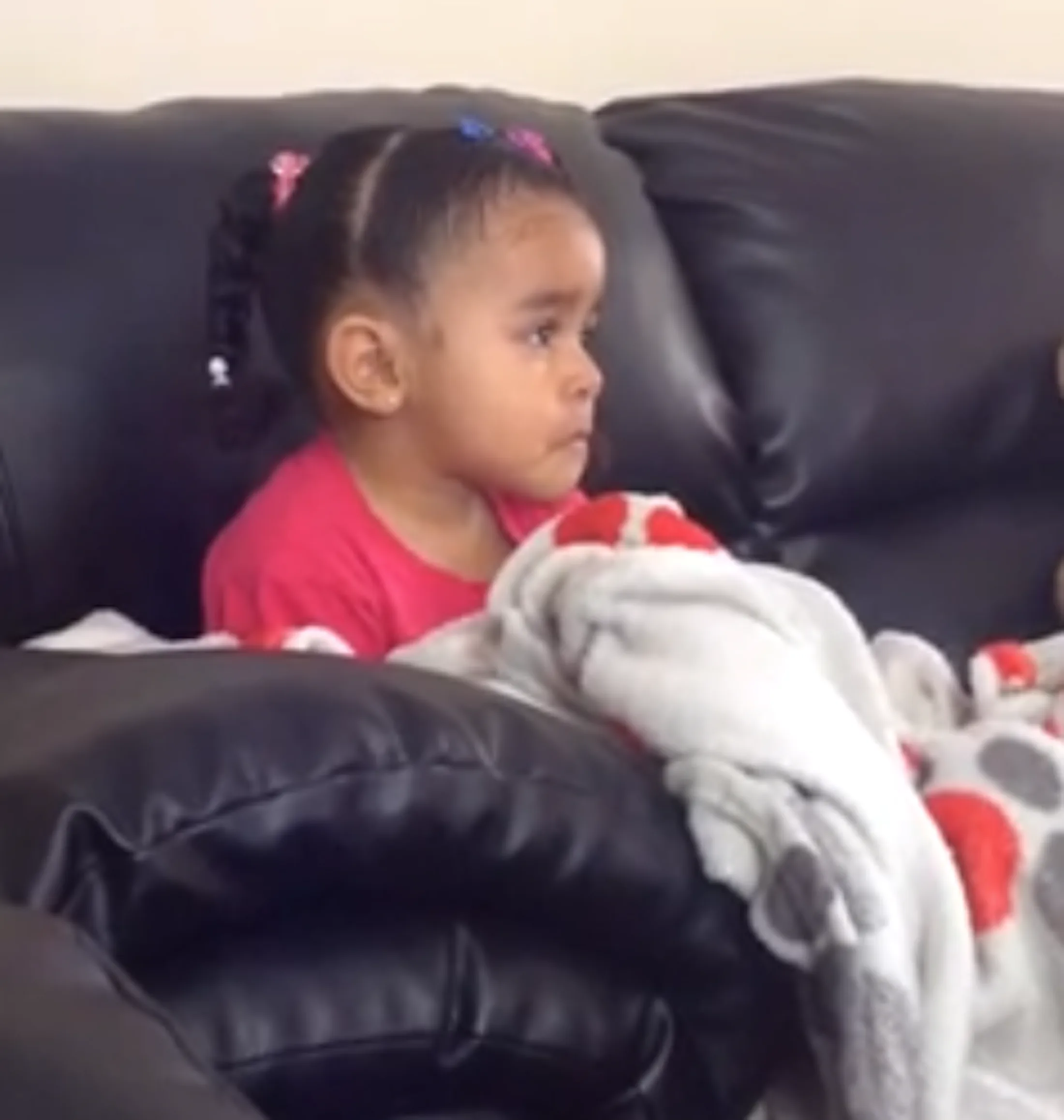 This Little Girl Crying Over Mufasa's Death In 'The Lion King' Is All ...