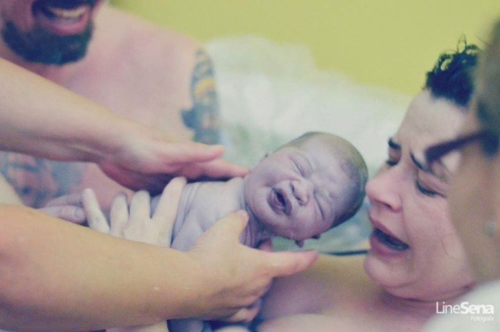 This Is What A Home Birth Looks Like, Photographed In An Honest And ...