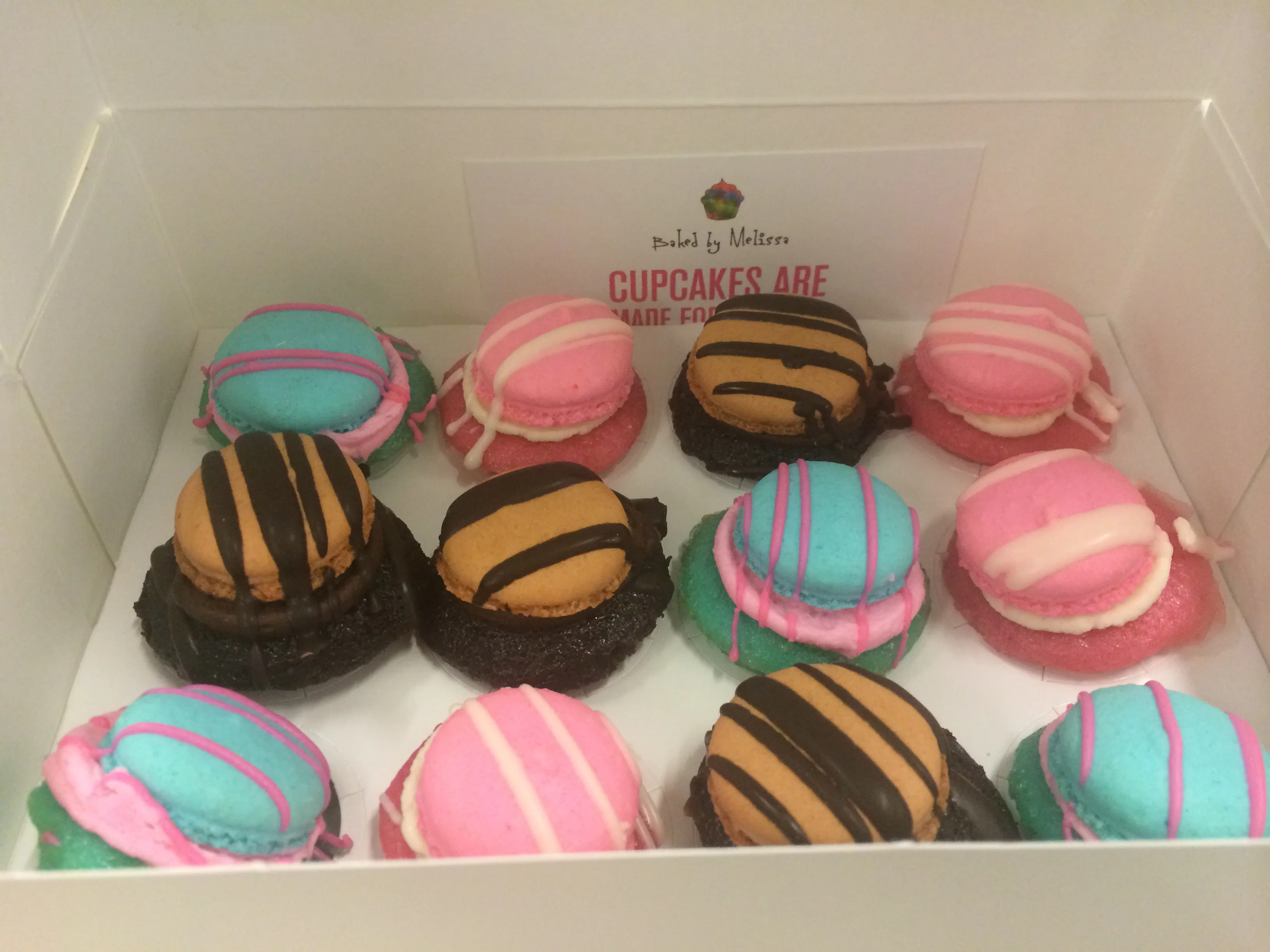 The "Cupcaron" Is A Cupcake-Macaron Hybrid And It Is Officially The ...