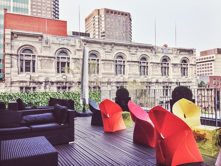 How To Turn Your Rooftop Into The Summer Oasis Of Your Dreams In 6 Easy ...