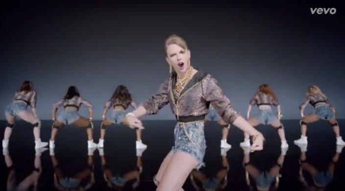 Taylor Swift's "Shake It Off" Music Video Looks, Ranked From ...