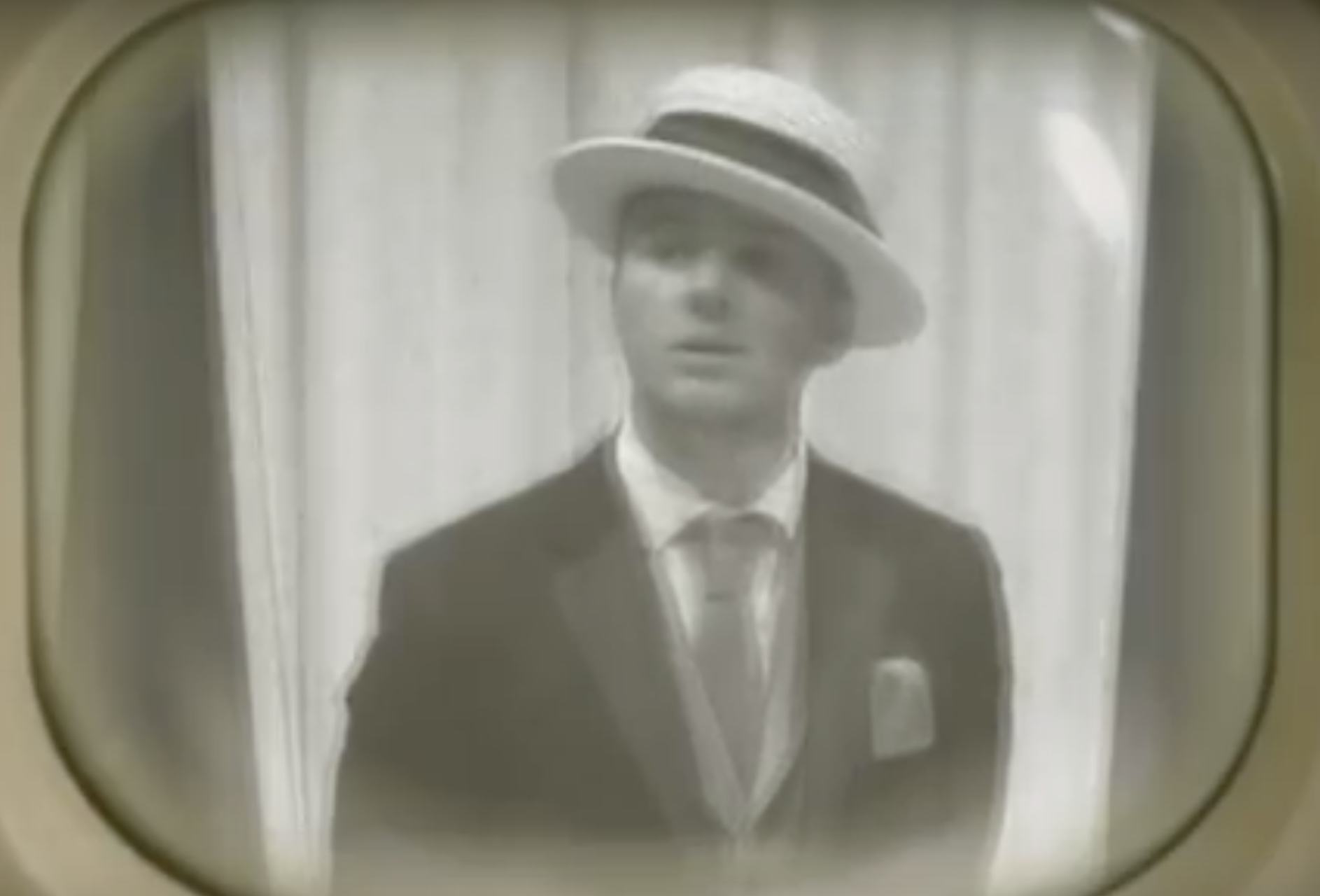 The OutKast “Hey Ya!” Music Video Features A Very Major Cameo From Ryan ...