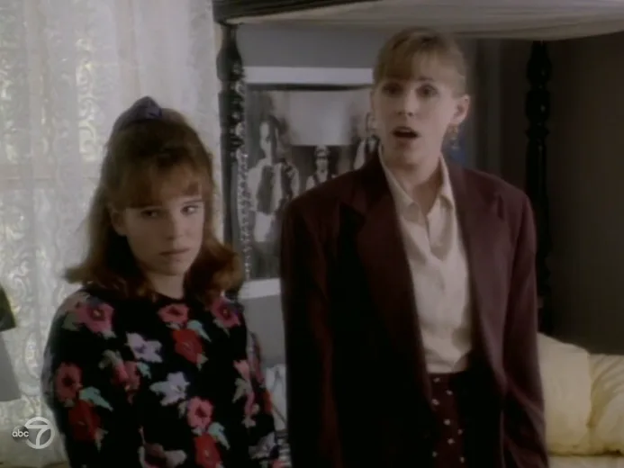 12 Delightfully '90s Things From The 'My So-Called Life' Pilot