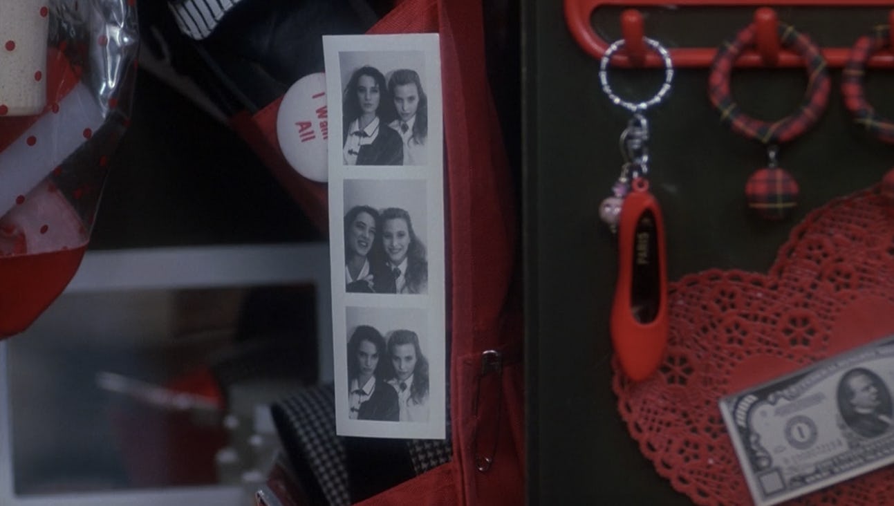 26 Crazy Moments From 'Heathers' That Are Almost As Insane As The Plot