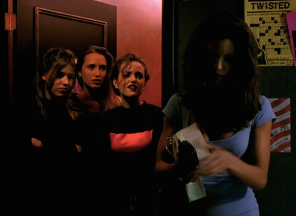 'Buffy the Vampire Slayer' Pilot — 30 Laughable Things You Forgot About ...