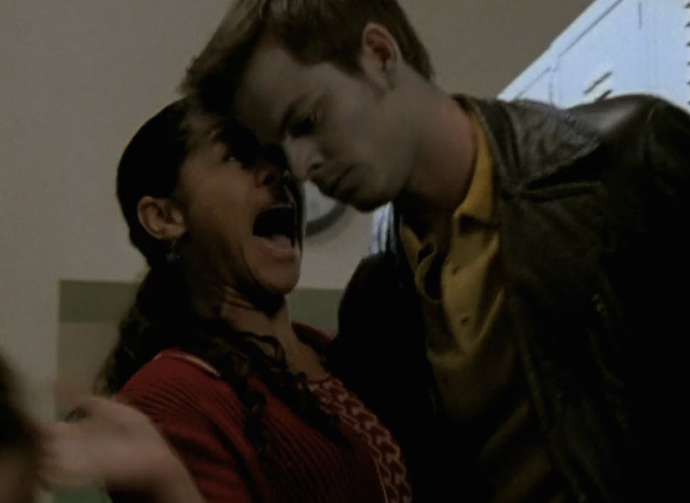 'Buffy the Vampire Slayer' Pilot — 30 Laughable Things You Forgot About ...