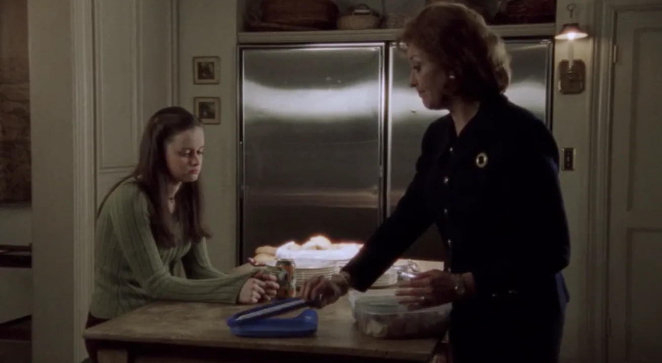 37 Emily Gilmore Moments That Prove She Should Be Your Favorite ...