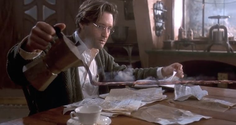 28 Things You Notice When You Re-watch The Halloween Classic, 'Casper'