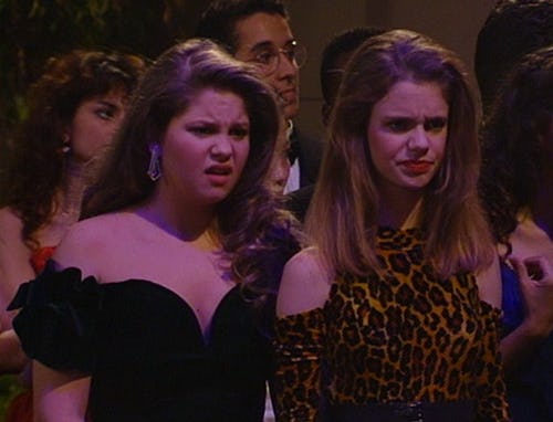 12 Outdated 'Full House' Outfits From The Ladies Of The Show, Because ...