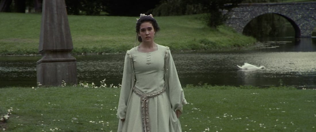 28 Bizarre Moments In 'Labyrinth,' From The Mutant Puppets To That ...