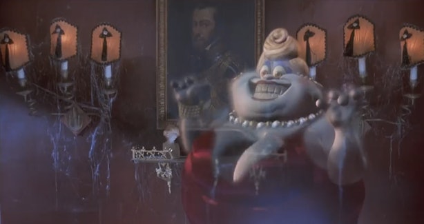 28 Things You Notice When You Re-watch The Halloween Classic, 'Casper'