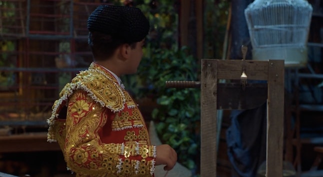 19 Weird Moments In 'Madeline' That Make Revisiting This Movie ...