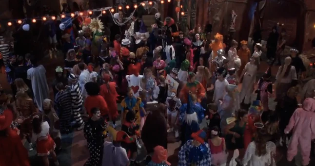 28 Things You Notice When You Re-watch The Halloween Classic, 'Casper'