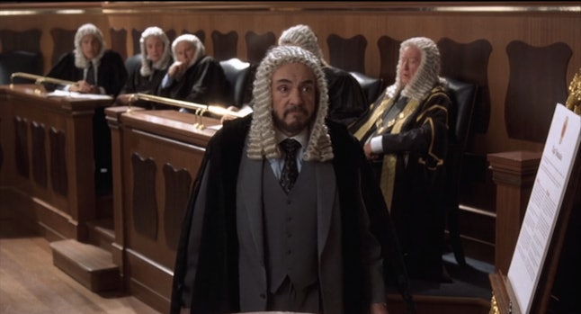 18 Moments In 'The Princess Diaries 2: A Royal Engagement' So Strange ...