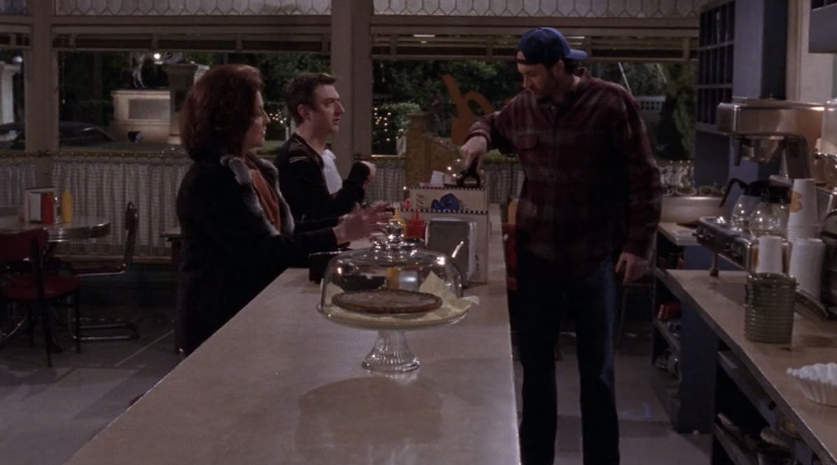 37 Emily Gilmore Moments That Prove She Should Be Your Favorite ...