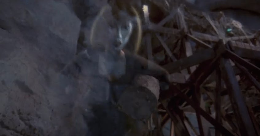 28 Things You Notice When You Re-watch The Halloween Classic, 'Casper'