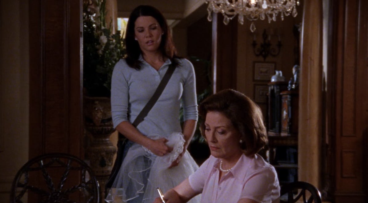 37 Emily Gilmore Moments That Prove She Should Be Your Favorite ...