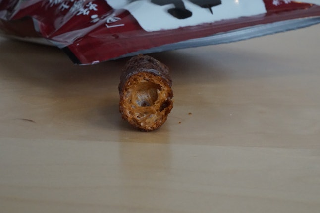 I Tried 8 Popular Japanese Snack Foods, And This Is What They Really ...