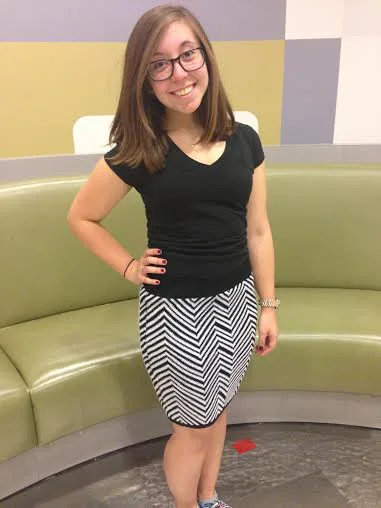 5 Fashion Trends Short Girls Struggle With, Plus How To Make Them Work ...