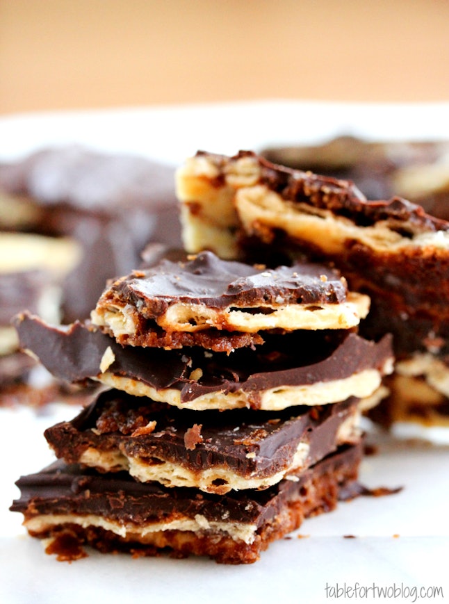 12 Cracker Topping Ideas That Will Make You Feel Extra Fancy