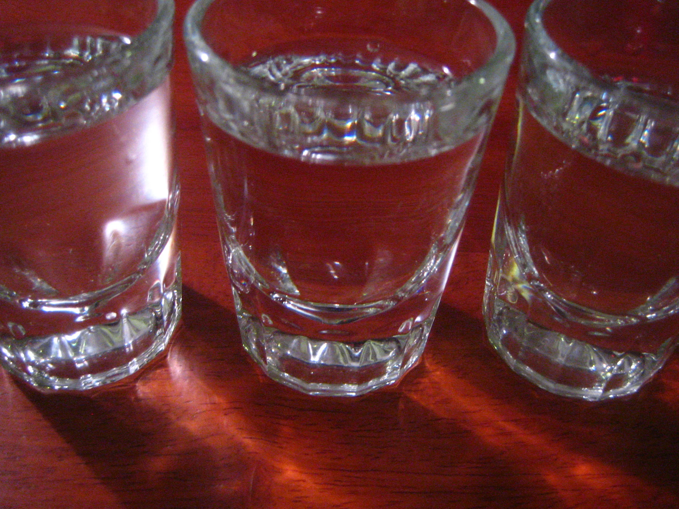How To Drink Alcohol & Be Healthy At The Same Time With 7 Easy Tips