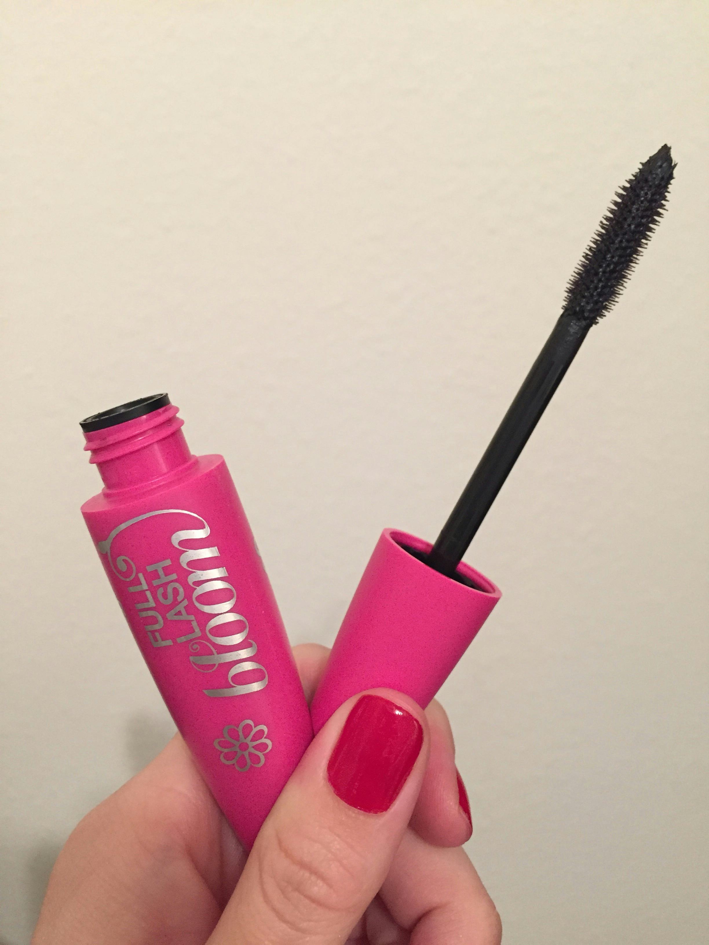 What Is The Best Mascara? 32 Days, 32 Trials, One Goal Of Finding The ...