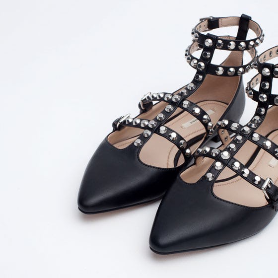 25 Trendy Flats For Fall That Won't Have You Feeling Like Your ...