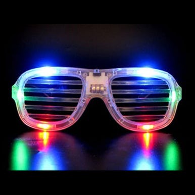 11 Things Every Girl Wanted To Wear To Prom In The 2000s