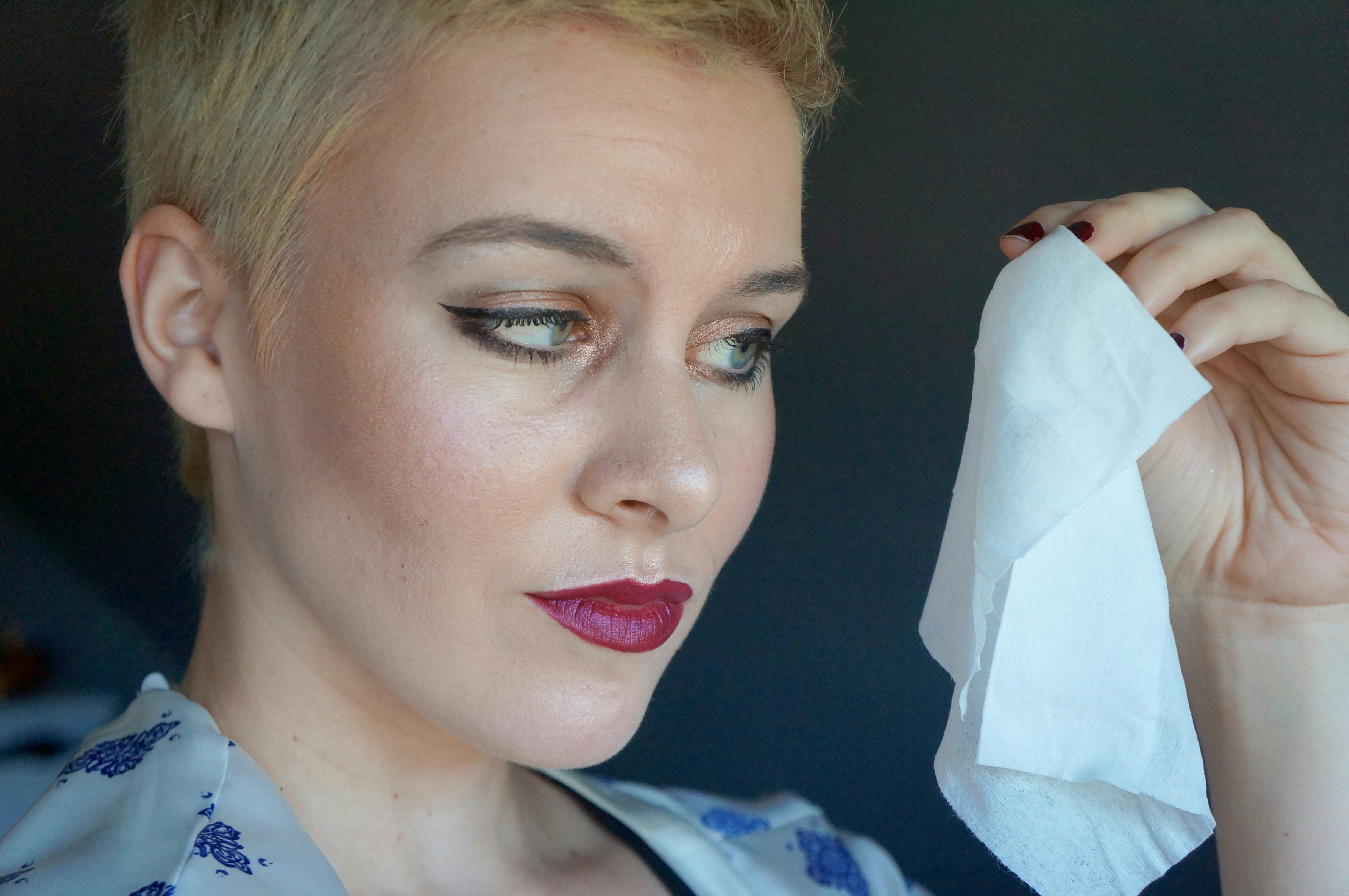 This Melting Balm Makeup Remover Is A Game-Changer For Lazy Girls