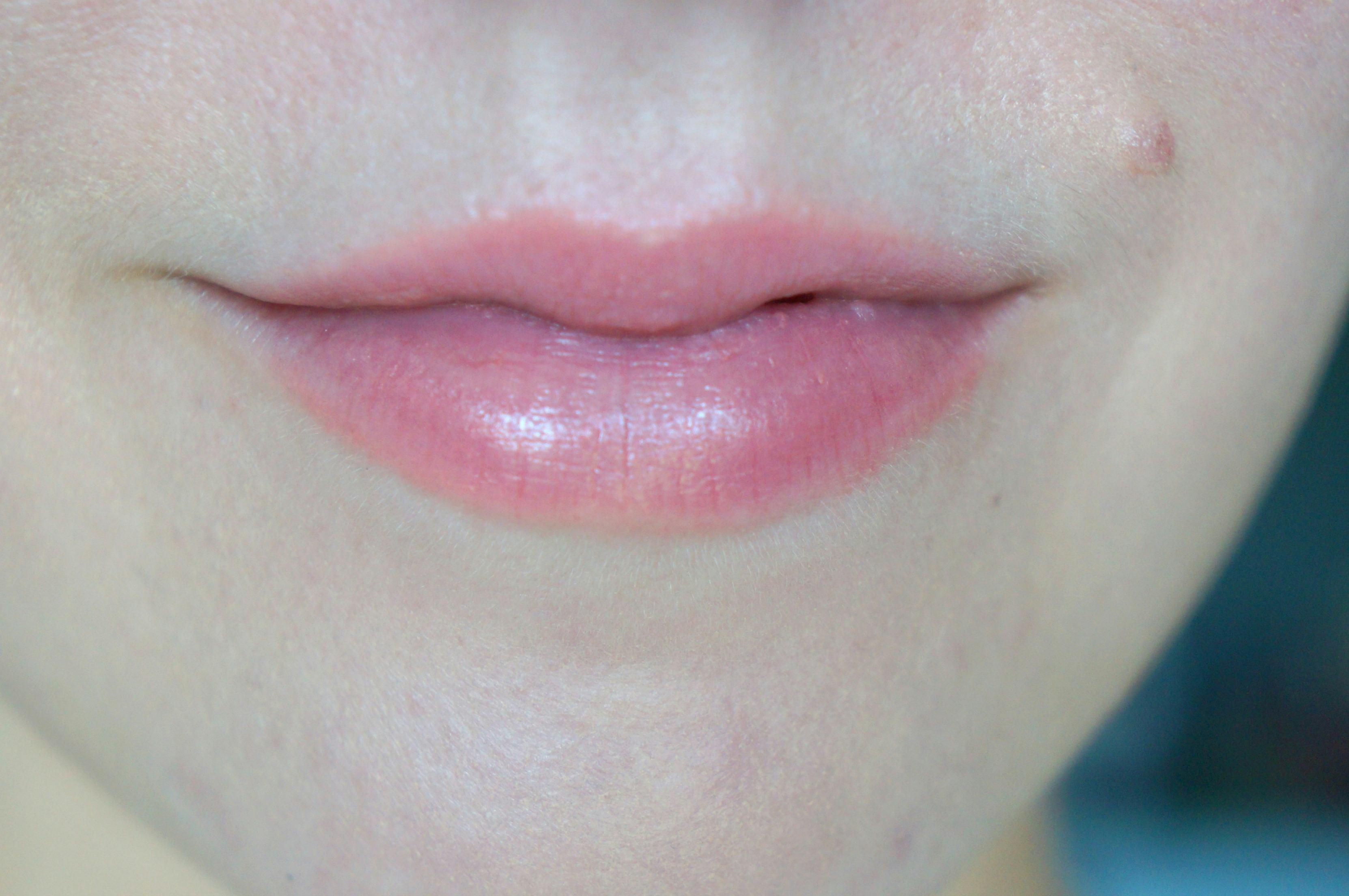 A DIY Coconut Oil Lip Balm That Literally Anyone Can Whip Up At Home