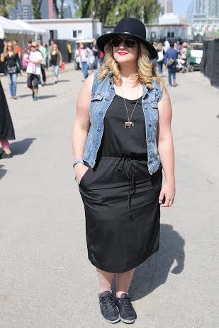 27 Plus Size Women Show Off Their Arms Because Being Sleeveless Isn't ...