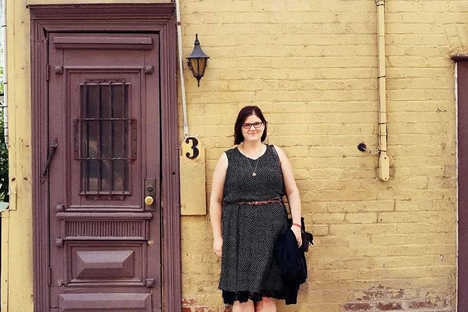 27 Plus Size Women Show Off Their Arms Because Being Sleeveless Isn't ...