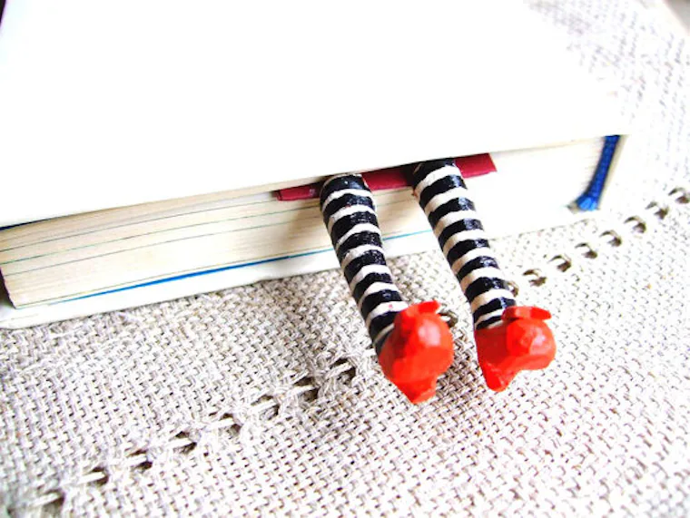 16 Bookmarks To Add To The Collection, So You Never Have To Fold A ...