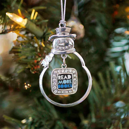 17 Bookish Ornaments For Your Christmas Tree