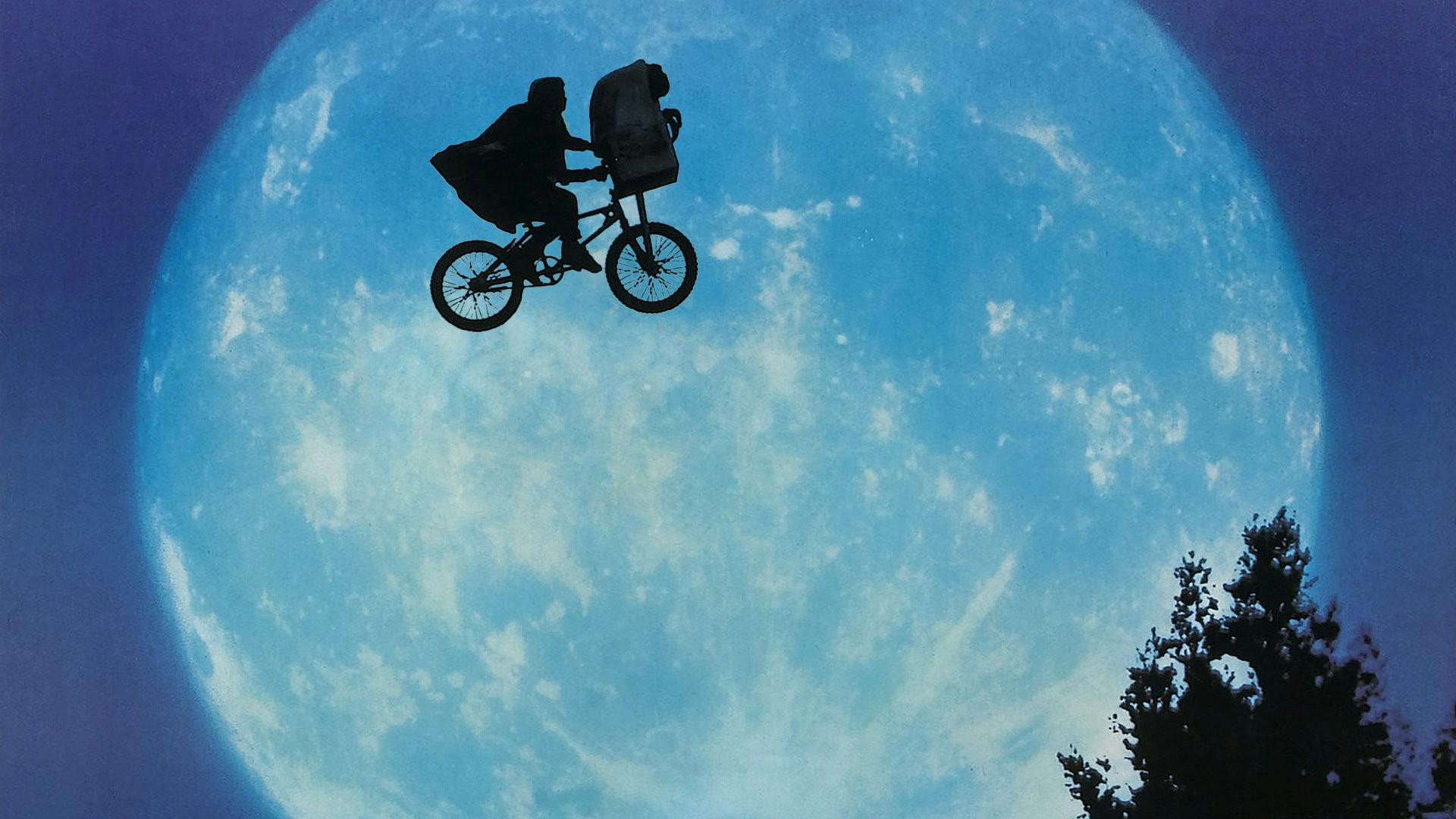 11 Facts About 'E.T.' That May Surprise You