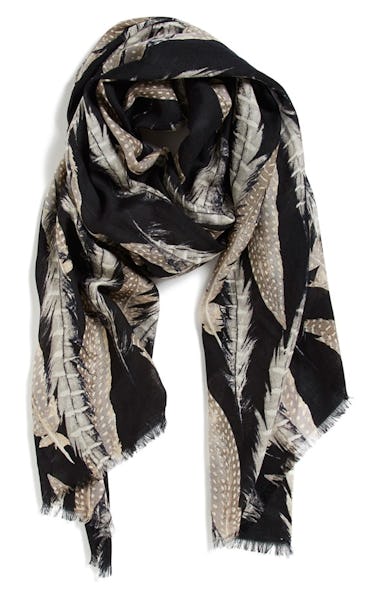 19 Fun Scarves That Will Spice Up Your Wardrobe During The Chillier ...