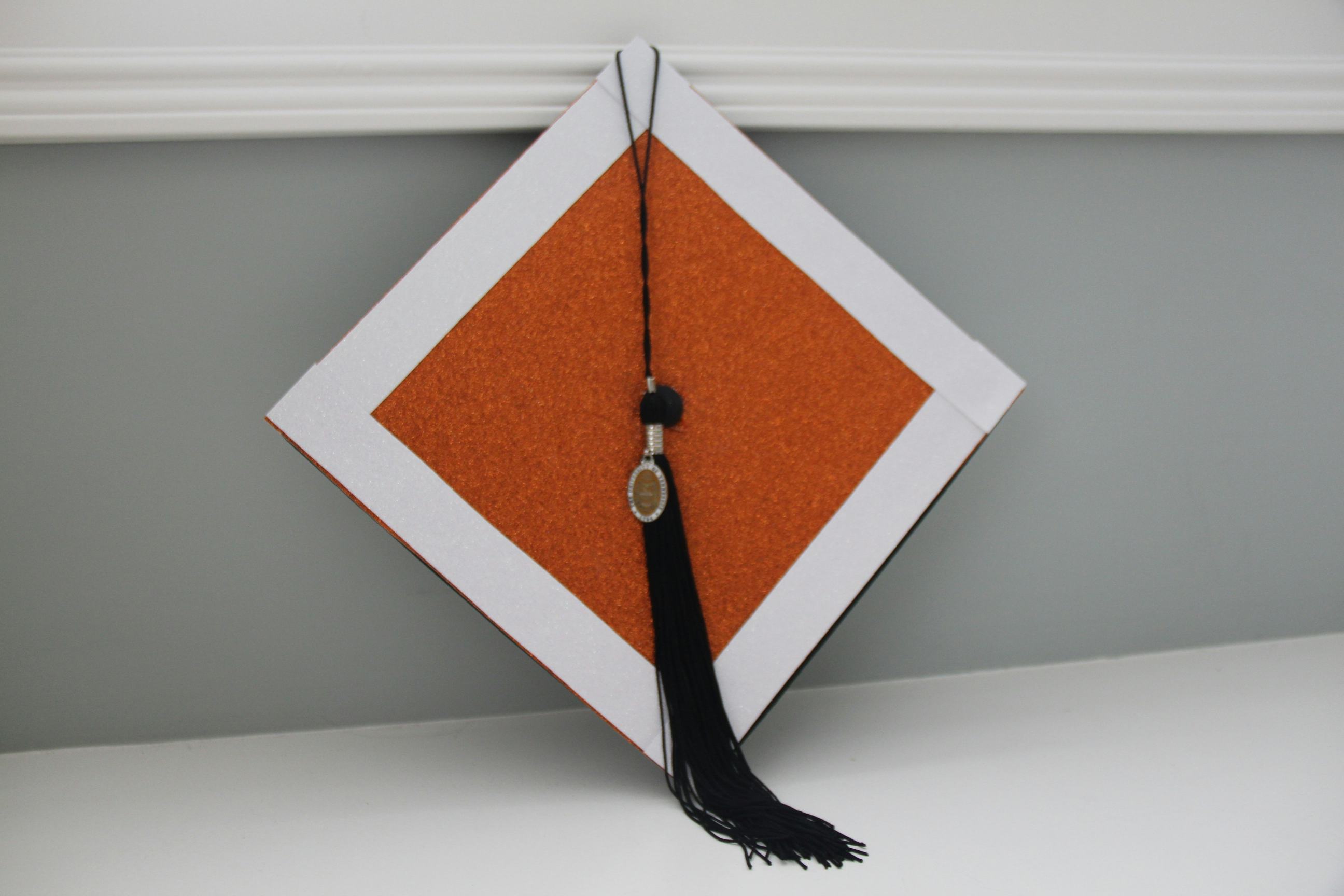 7 DIY Ideas To Decorate Your Graduation Cap — Because What Better Place ...