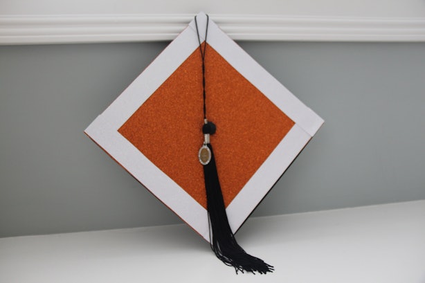 7 DIY Ideas To Decorate Your Graduation Cap — Because What Better Place ...