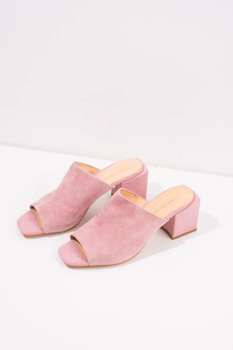 11 Suede Slide Sandals To Freshen Up Your Spring Shoe Game — PHOTOS