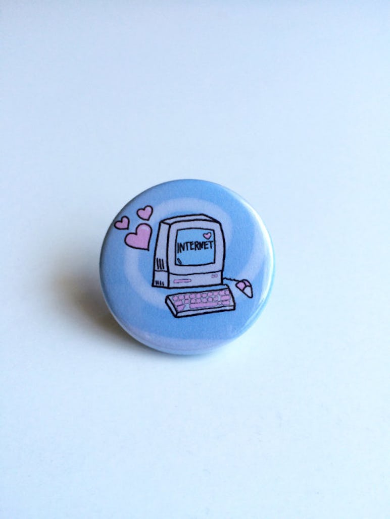 18 Pins Your '90s Self Would've Loved To Tack Onto Backpacks & Jackets ...