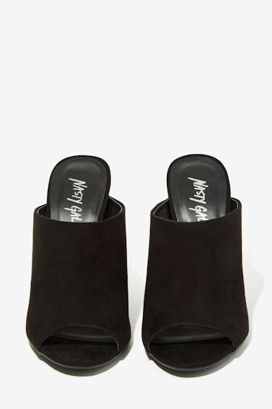 Ruby Rose Wears A Classic Tuxedo & It's So Ruby Rose In The Best Of ...