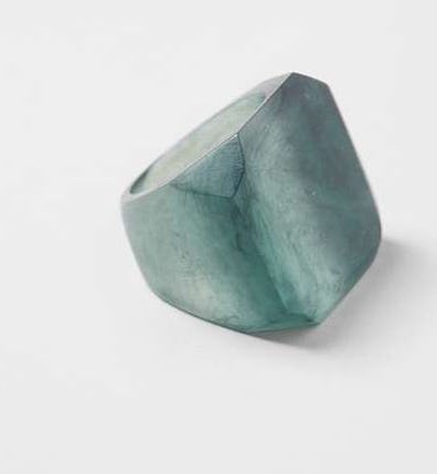 18 Plastic Accessories That Your '90s Self Would Have Adored — PHOTOS