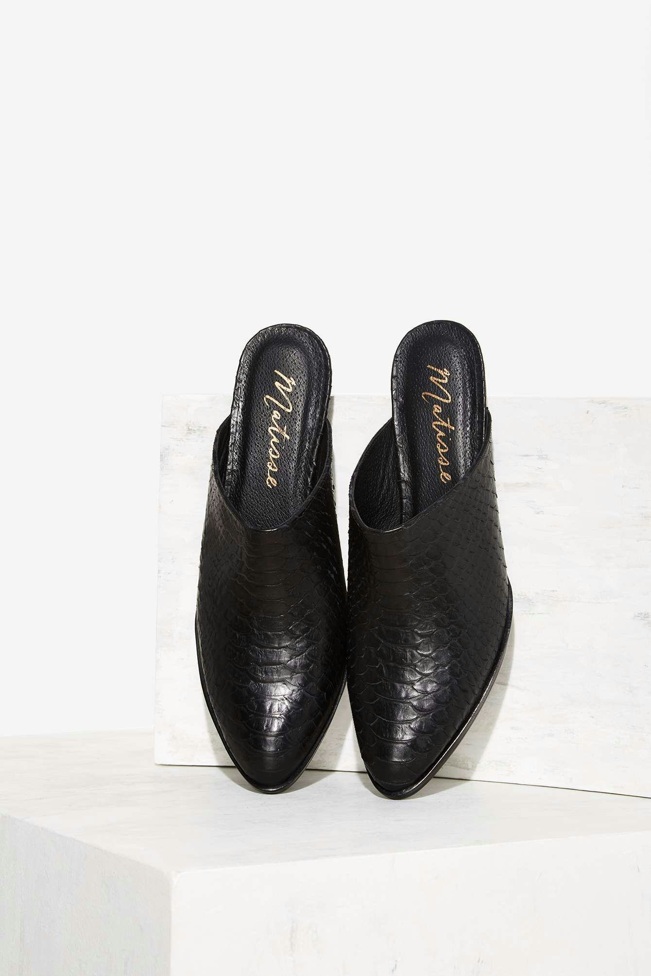 13 Cute Mules To Rock All Spring & Summer Long, No Matter What The Occasion