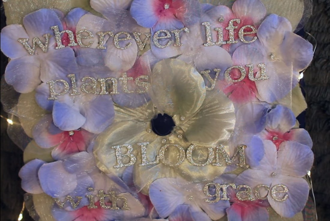 11 Flower Graduation Caps You'll Want To Recreate — PHOTOS