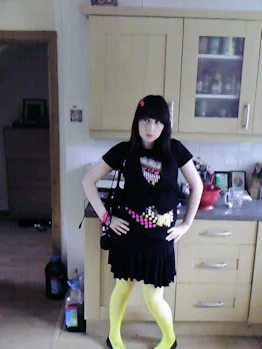 13 Things Scene Kids Wore In The Early 2000s, Because Scene Was Totally ...